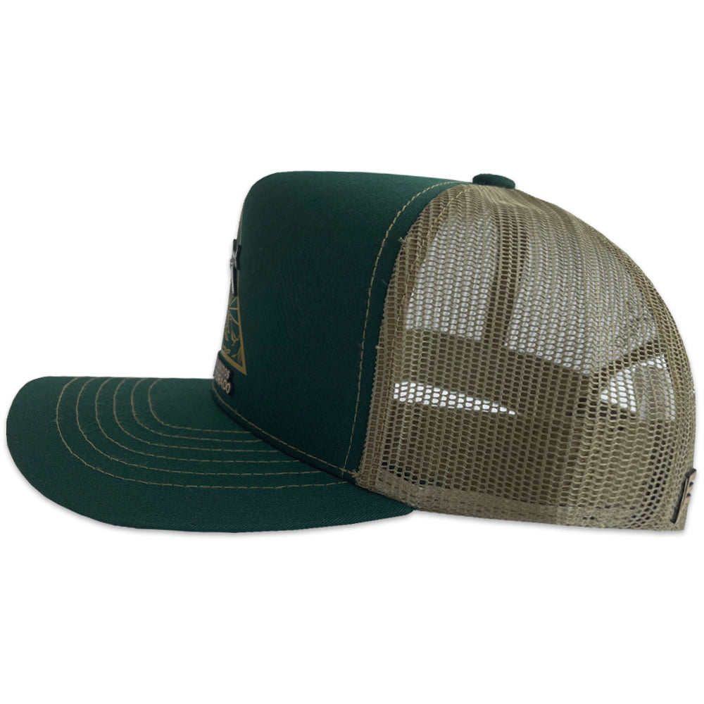 Gorra Vago Style Triangulo Dorado Gabardina Verde Curva – 1Iron Trendy